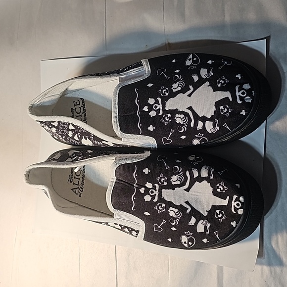 Disney | Shoes | Disney Alice In Wonderland Slipon Sneakers Nwot | Poshmark